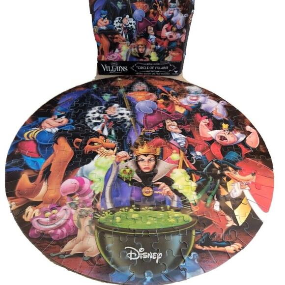 Disney | Games | Disney Circle Of Villains Round Hologram Puzzle ...